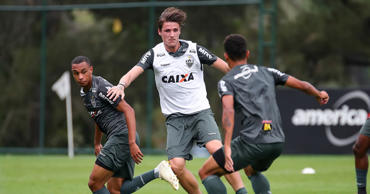 Maidana projeta vencer clássico em seu retorno ao time
